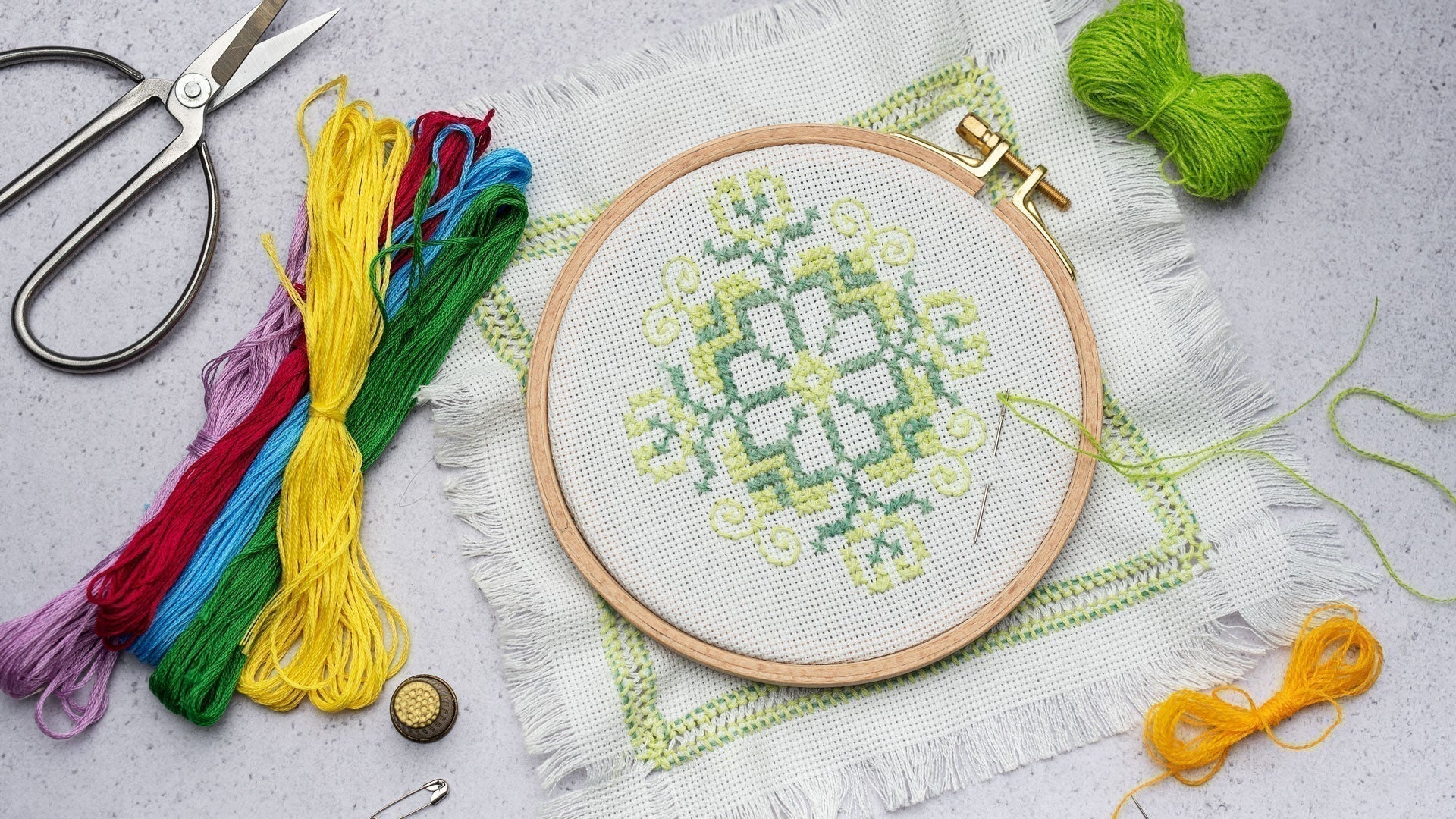Beginner's Guide to Cross-Stitch: Essential Materials and Tips